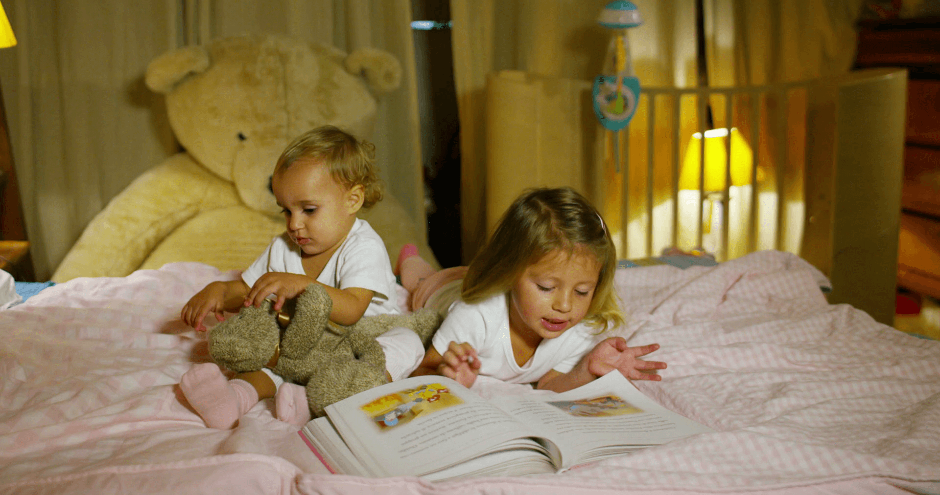 The Bedtime Lowdown: How to Eliminate That Fit | Borncute.com