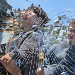 How to Keep Breakables Safe around Young Kids l Borncute.com