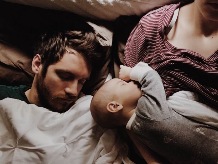 Benefits of Co-Sleeping With Your Baby | Borncute.com