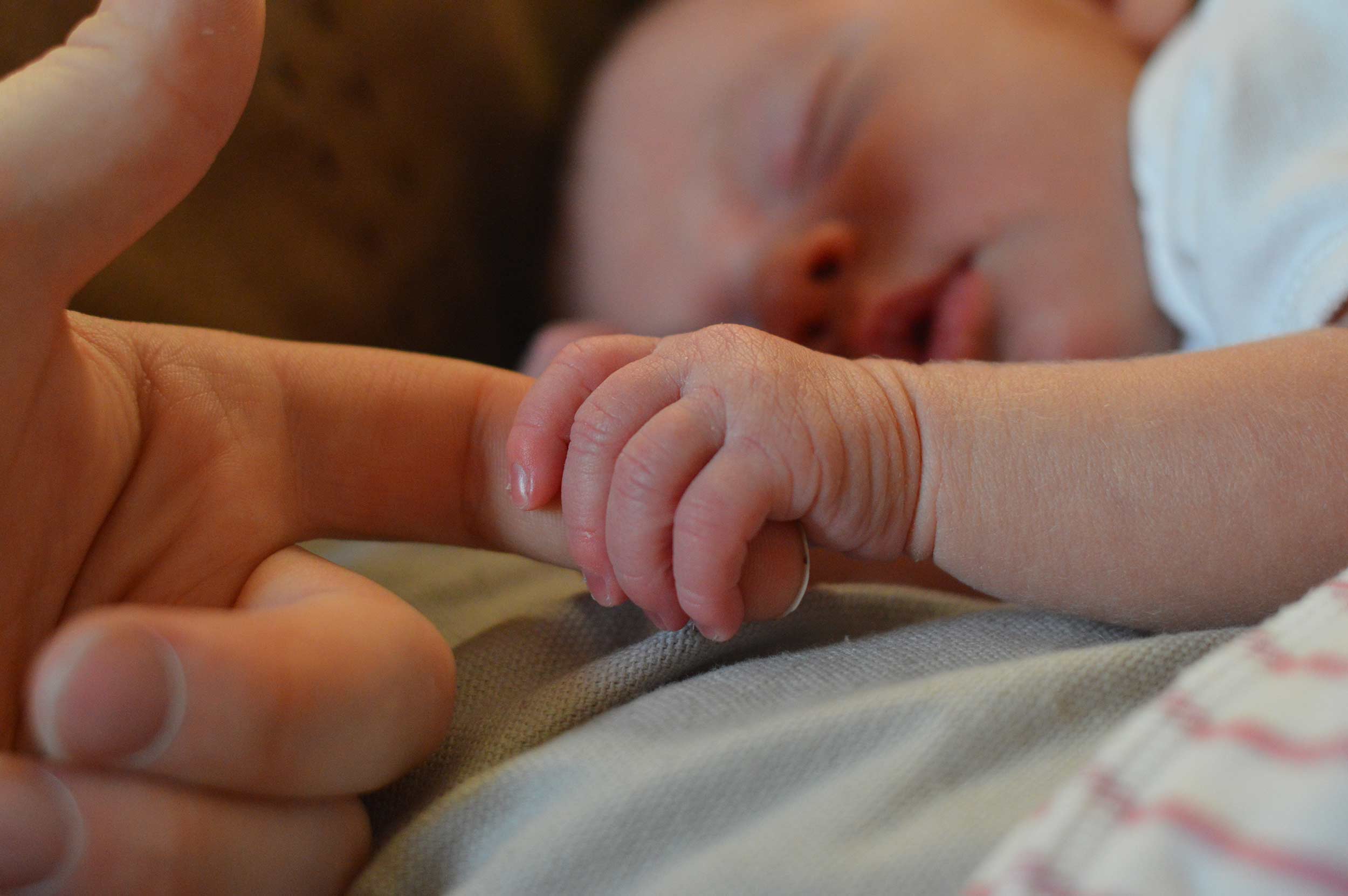 Newborn Development: The Full Spectrum of Their Senses - Borncute.com