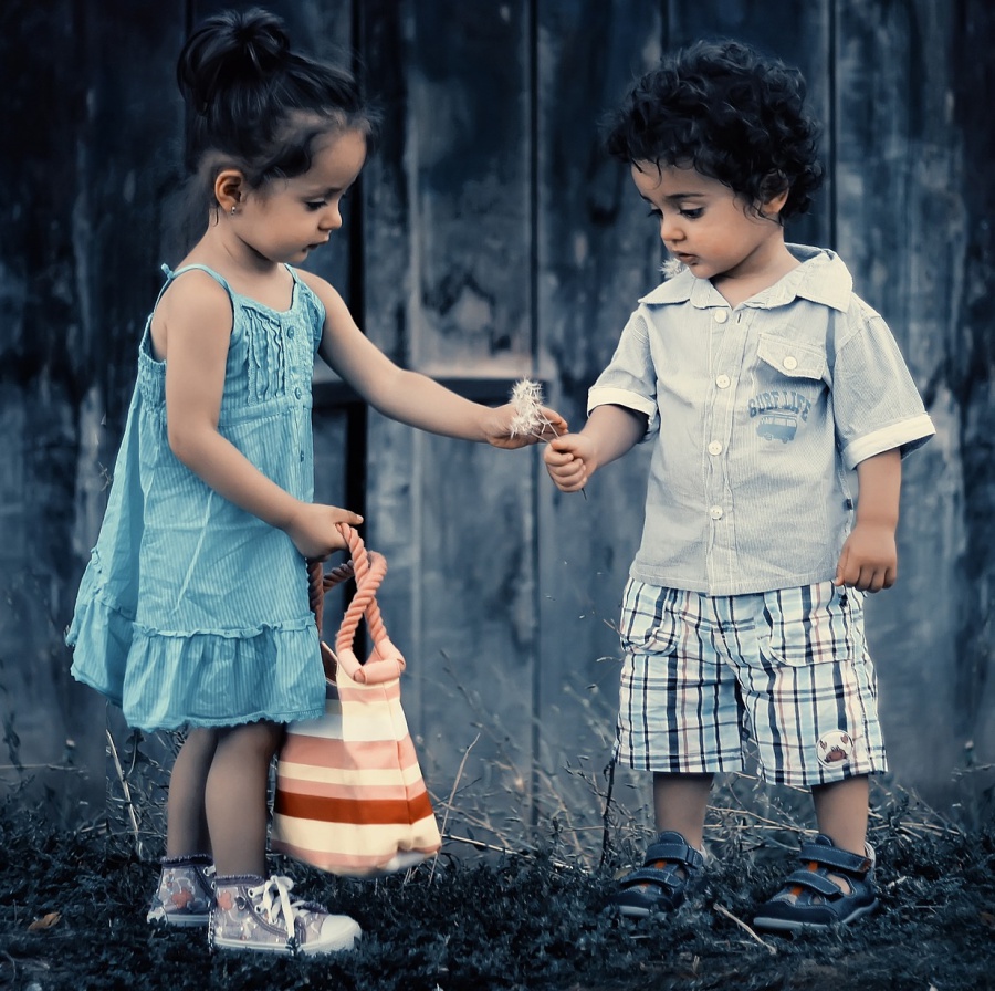 How to Teach Young Children to Care for Others | Borncute.com